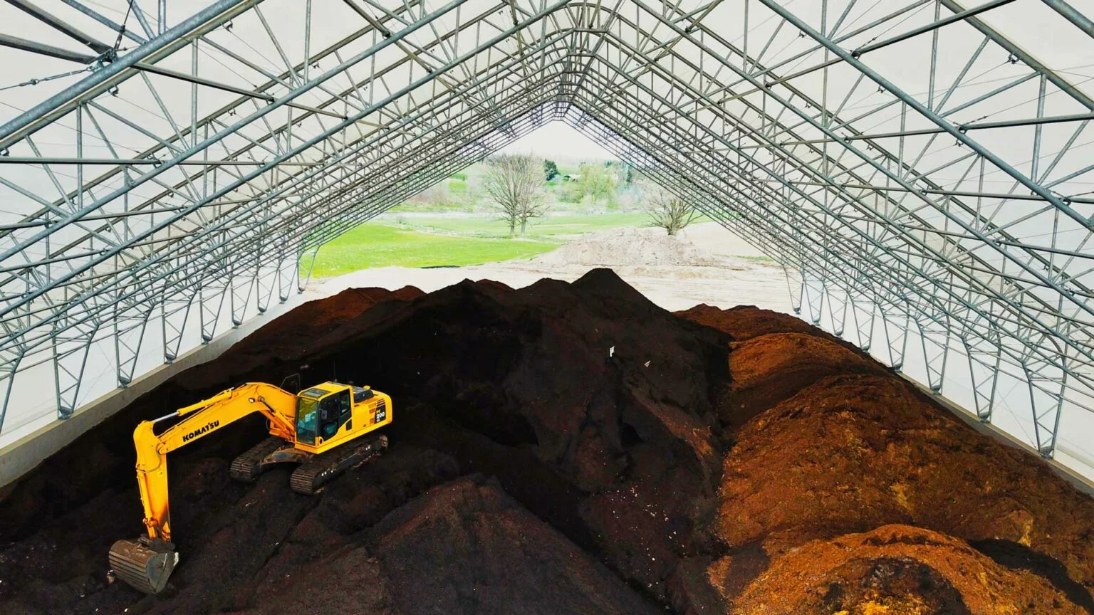 Fabric Compost and Manure Building - Britespan